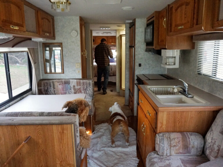 A 90's motorhome get's a nautical-inspired makeover