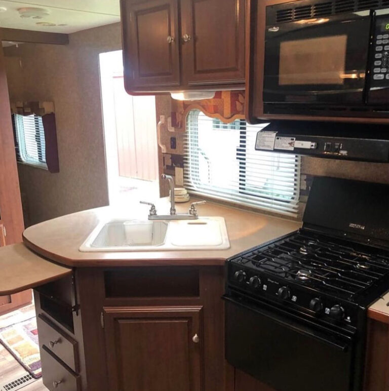 Coastal RV renovation by @wisco_flip