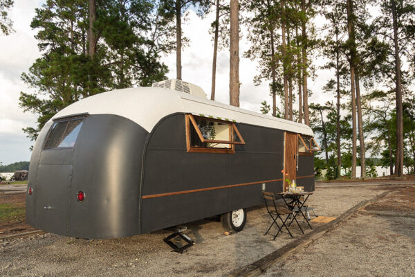 Locate RV Renovators, RV flippers, or RV design consultants