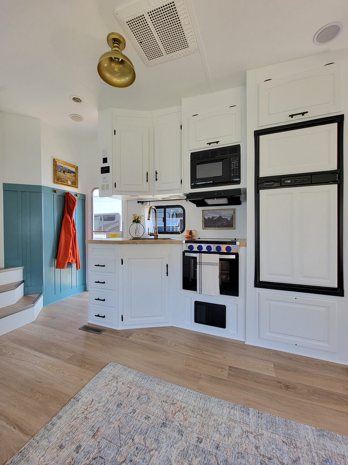 Jayco 5th wheel renovation by @driftless_rv_renovators