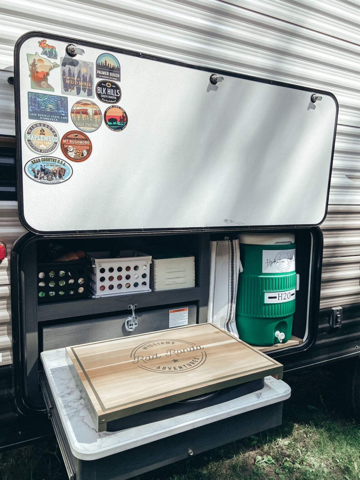 Aspen Trail Camper Makeover by @rad.ronda.rv