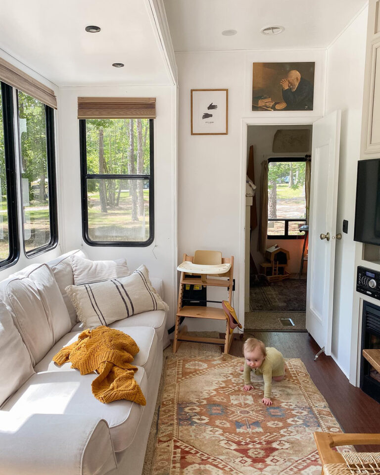 Remodeled fifth wheel for a family of 5