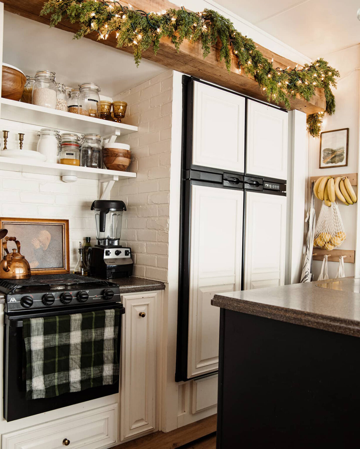 Christmas Camper Interiors | WanderfulRVInteriors.com
